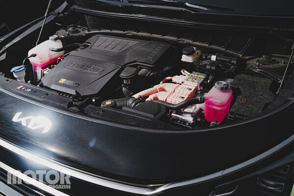 〈모터매거진-MATCH〉기아 니로 하이브리드 VS 르노코리아 XM3 E-TECH 하이브리드