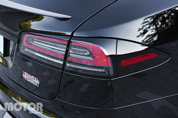 [시승기] 10년 만의 귀환, 1020마력 슈퍼카로 돌아온 테슬라 모델 S 플레드