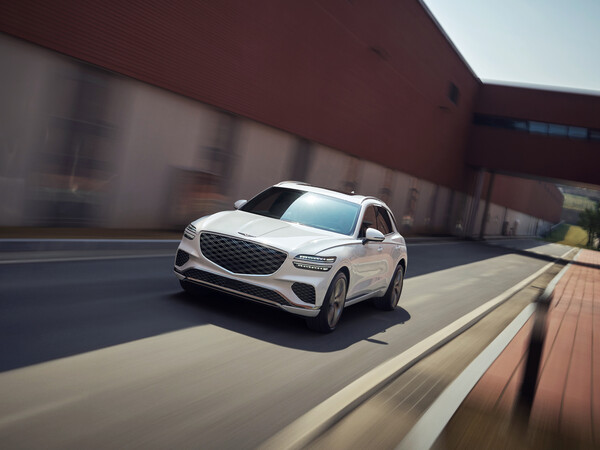 3년 만의 귀환, 제네시스 GV70 부분변경 모델 디자인 공개