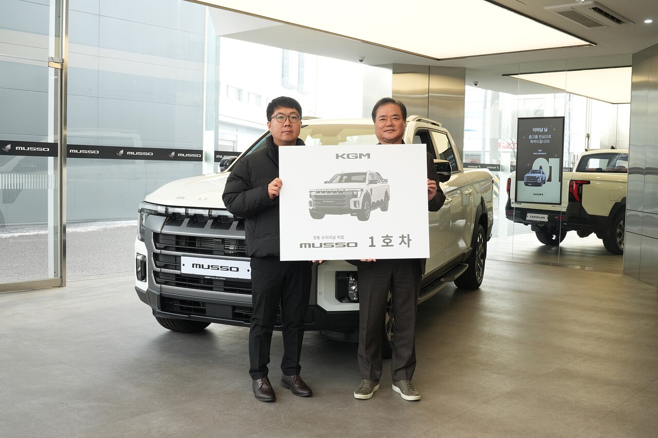 새로운 전설의 시작!?...KGM 무쏘 1호차 인도